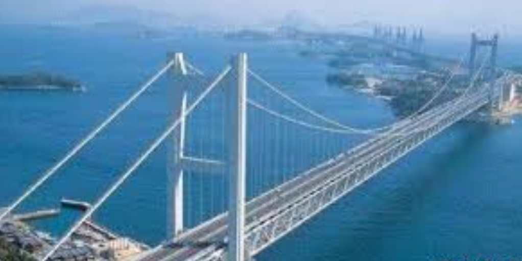 这座桥长达164km,是世界上最长的大桥,第二名不足它的四分之一!