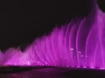 江西南昌红谷滩秋水广场音乐喷泉20:50场