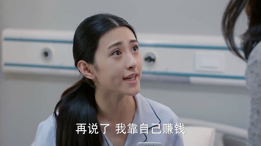 女学生没管家里要钱,却满身奢侈品,原因让母亲崩溃