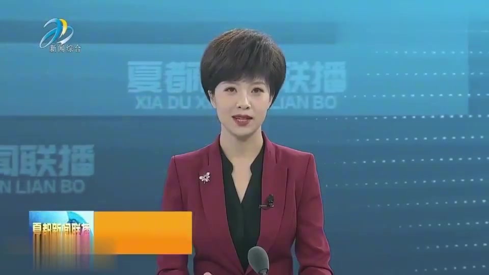 出席市政协十五届三次会议的委员陆续报到