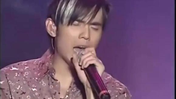 周杰伦无与伦比演唱会歌曲《外婆》,这首歌不错哦!