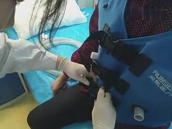 背心式排痰机操作视频