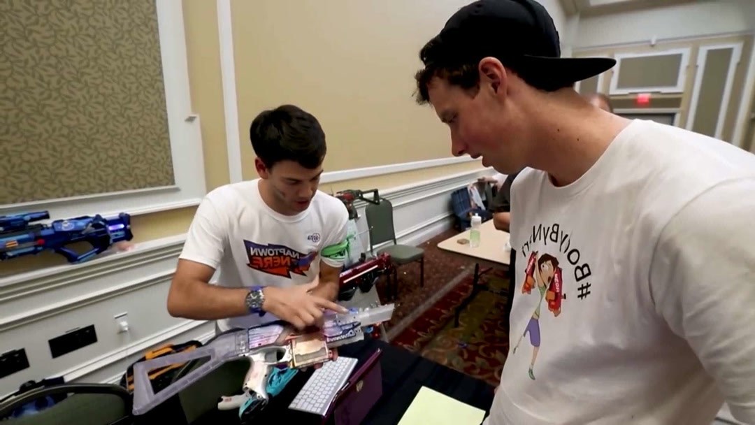 真人CS:最好的装备展览!