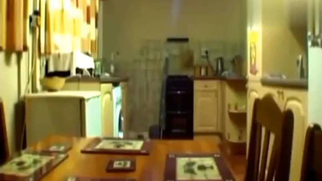 拍到的无法解释的录像!