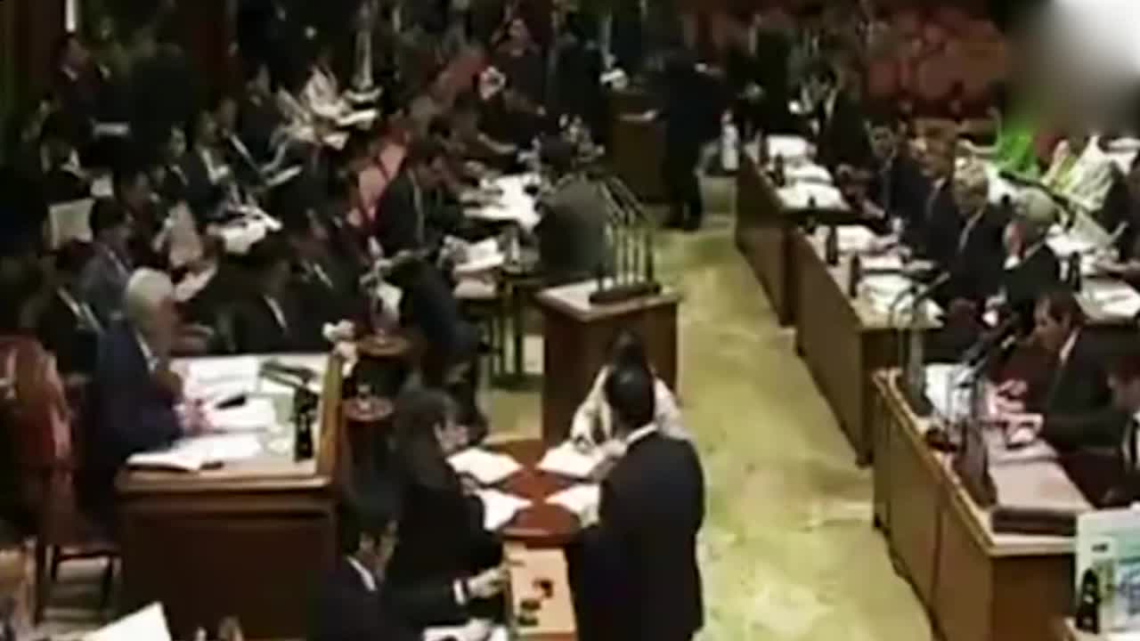 日本若开枪我们将视为宣战!没想到俄罗斯会这样狂轰滥炸