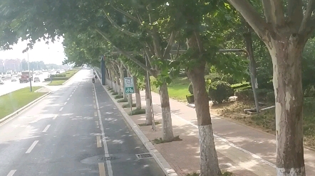 上海浦东公交427路申龙L7A双层公交车虹桥开发区方向到达龙阳路...