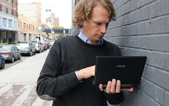 从纽约街头蔓延到北京的神秘usb接口,里面到底隐藏着什么秘密