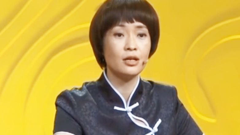 父亲请大师雕刻了一件翡翠摆件,花了七八十万,特意找专家鉴定