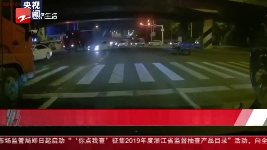 无锡一高架坍塌 具体伤亡正在统计