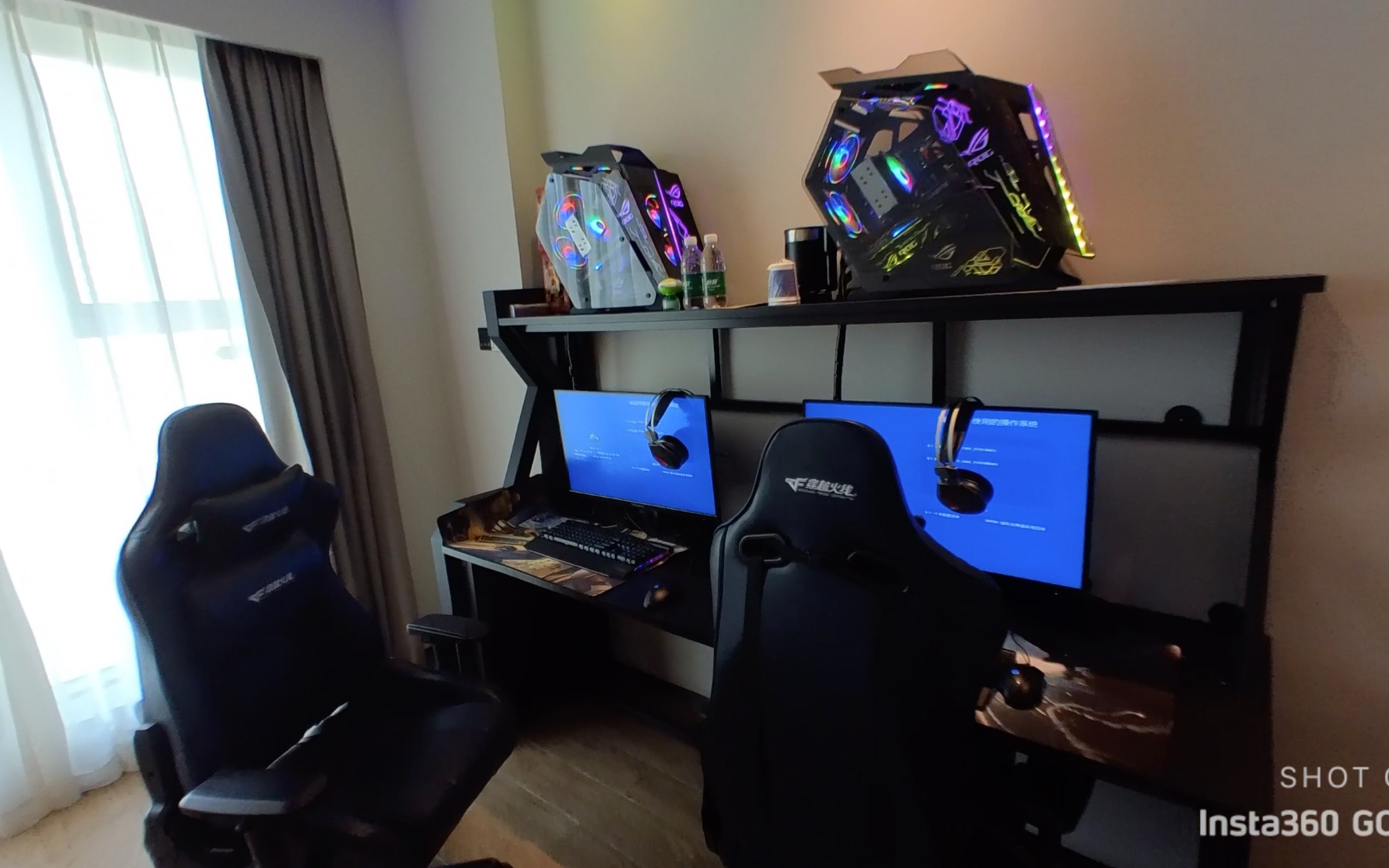 因为无线鼠标没电了才换的房间