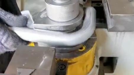 数控弯管机,无褶皱折弯圆管无划伤变形数控折弯机