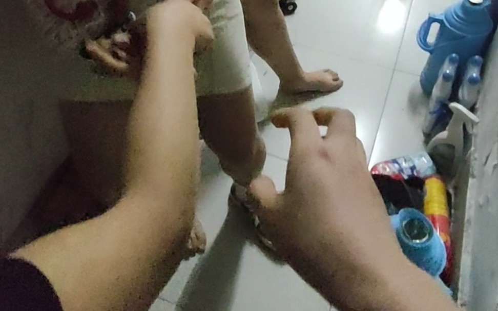 女生宿舍打架是怎样的