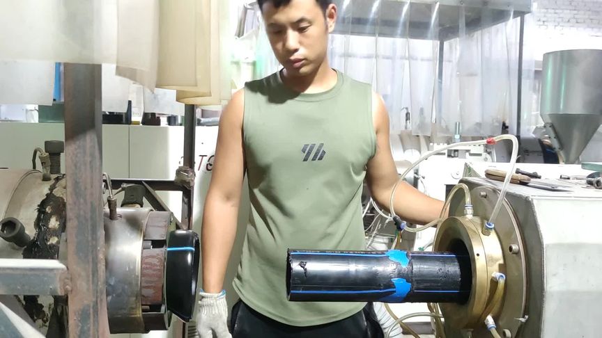 出料的亮度怎么样?原来塑料管是这样制造生产的#管道 #车间实拍