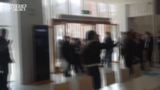【陕西】学校回应被质疑封闭式管理学生与老师起冲突:老师没错系30...