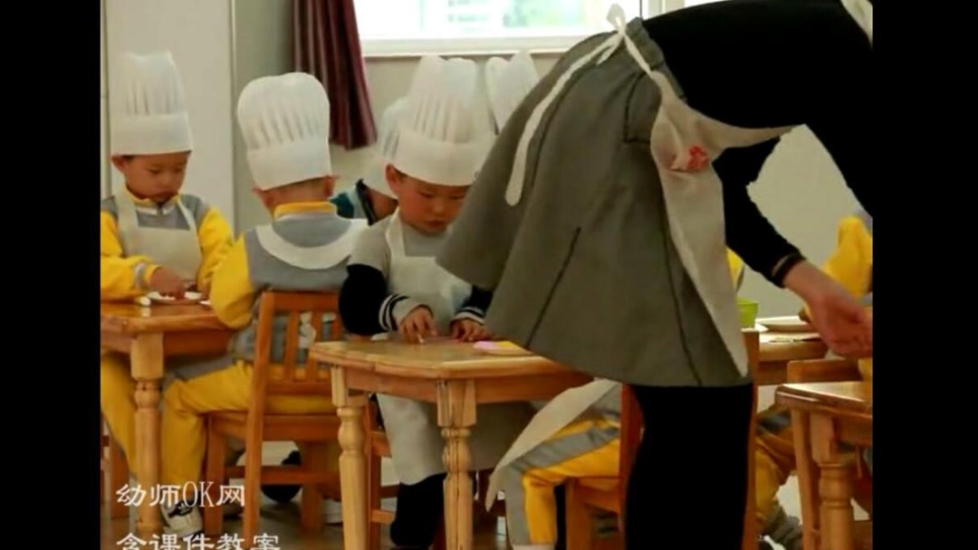 小班美术《美味披萨》(含PPT课件教案)幼儿园公开课课程