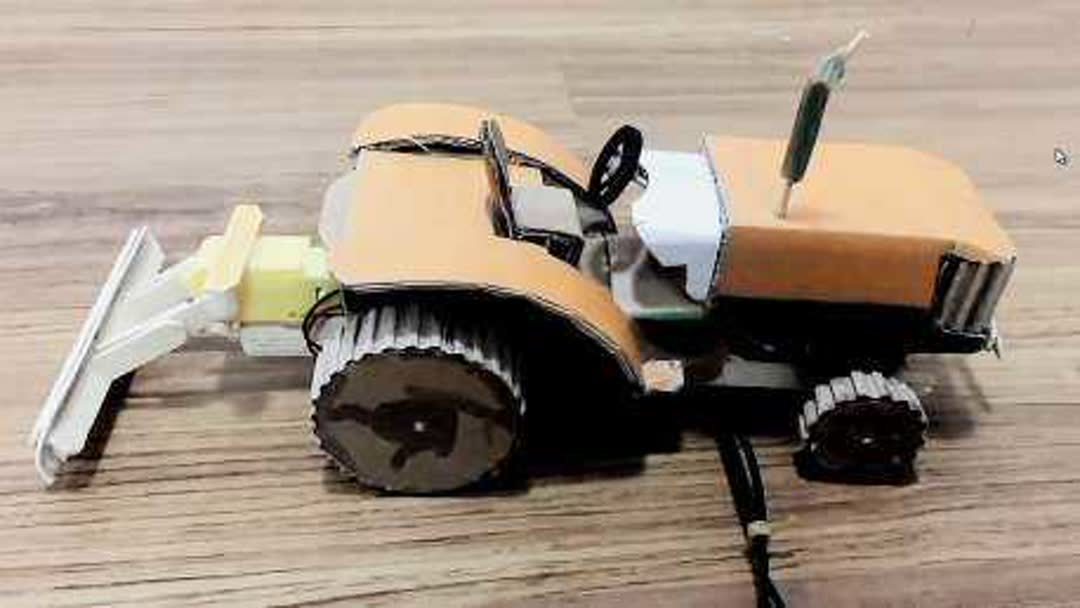 纸板玩具车教学,手工制作犁田机玩具模型,DIY纸板制作教程