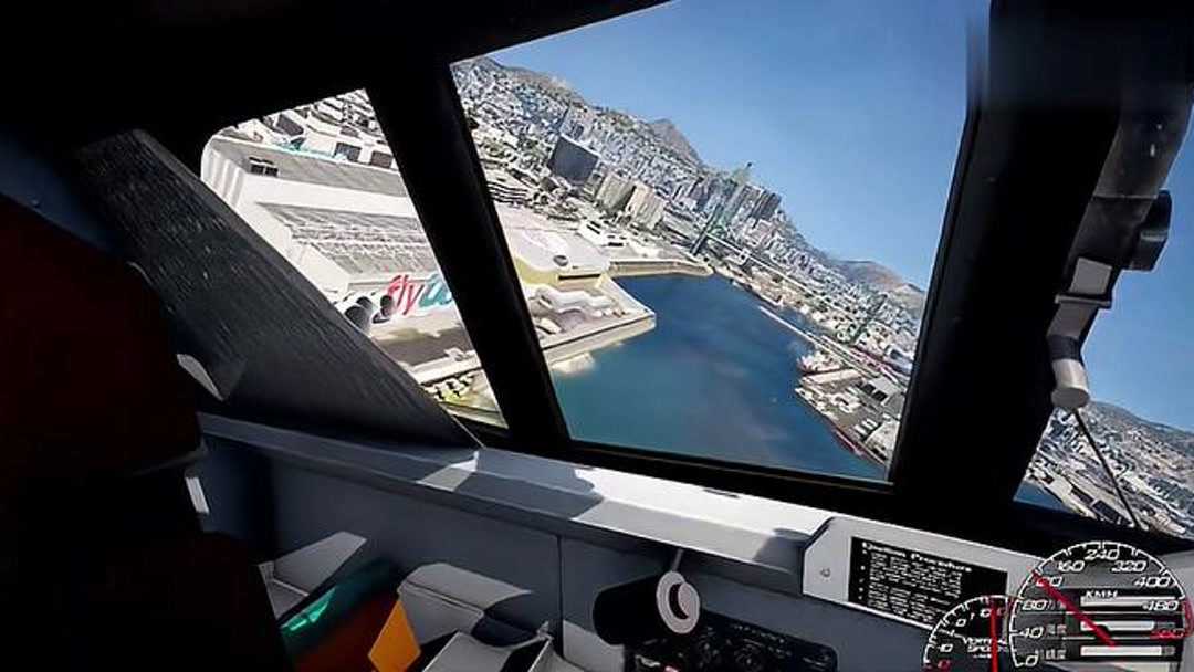 模拟飞行游戏:军事模拟游戏 军迷游戏 B52轰炸机 飞行模拟器游戏