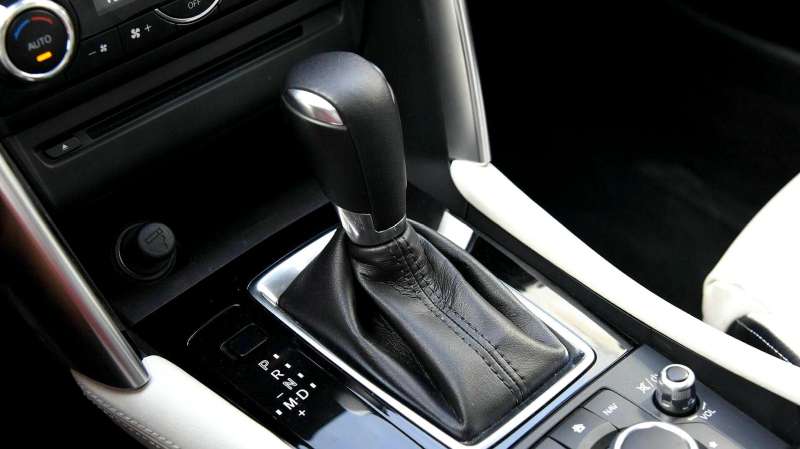 “自动挡”上的P、R、N、D、S、L代表什么意思?教你一句口诀