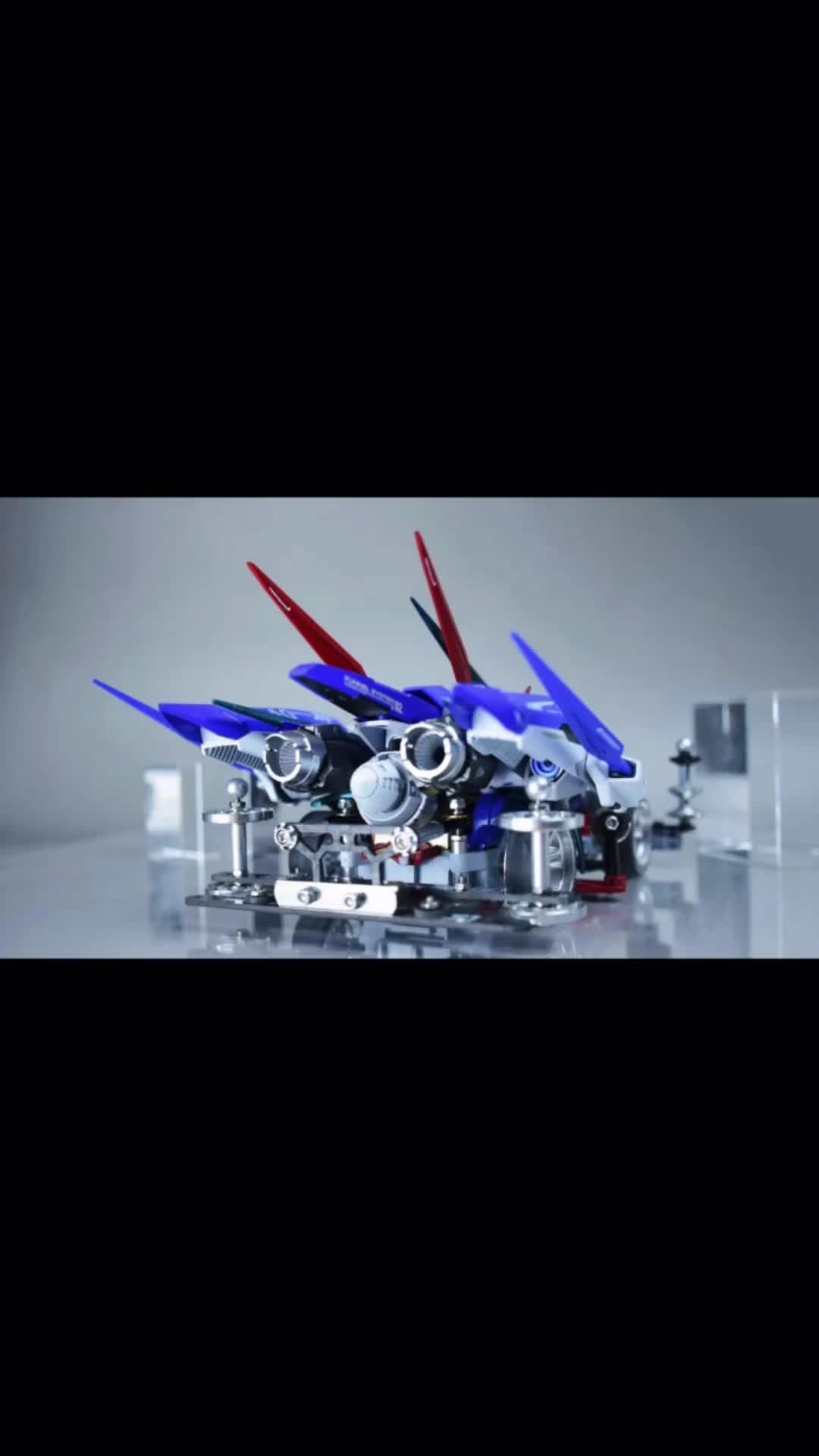 惊异能天使、蓝异端、00Q高达零件混搭,搭载太阳炉四驱车模型