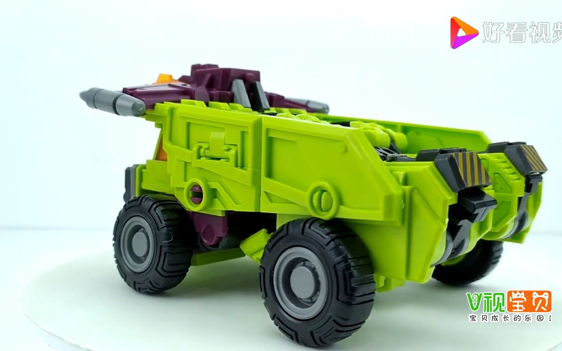 定格动画工程车变形帅气变形金刚