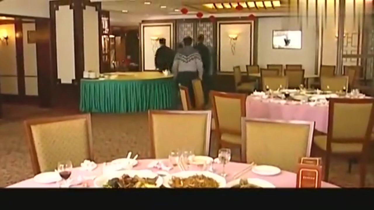 绝不放过你:富豪弟弟是黑老大,弟弟一个电话,全市老大都聚集