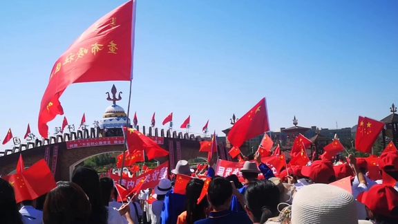 “不忘初心跟党走 融合党建谱新篇”主题党日活动,三千多人共唱没有...