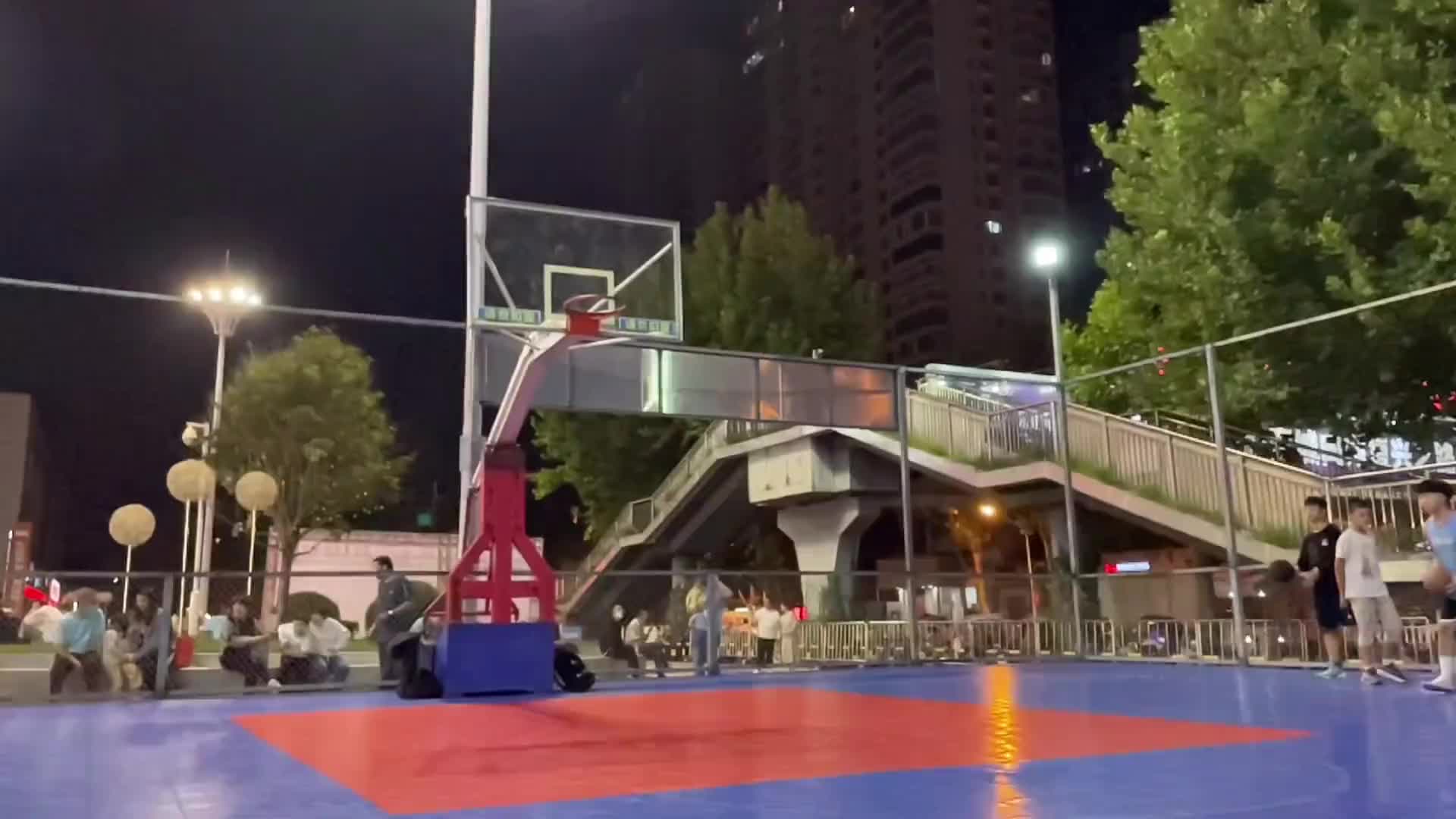 三位一体武魂融合技用篮球表达心情