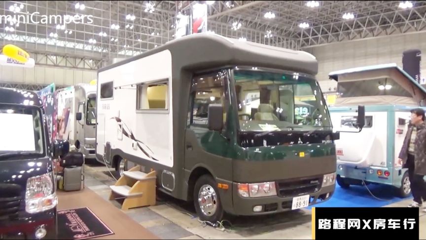 移动的行宫,星级酒店的既视感,圆润的外观,不一样的房车