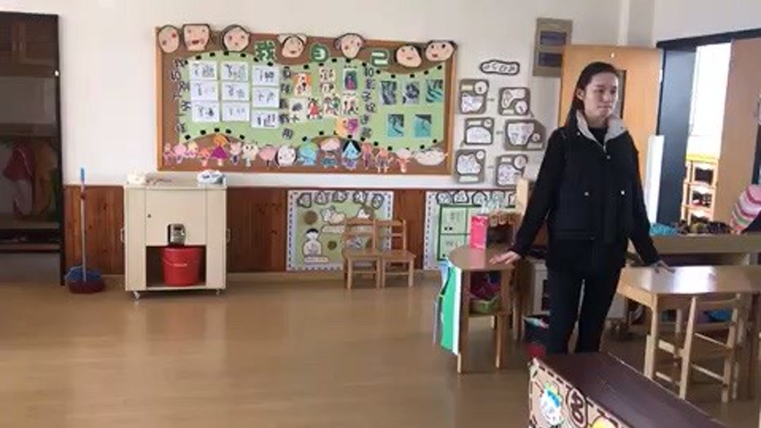 幼儿园上学歌舞蹈