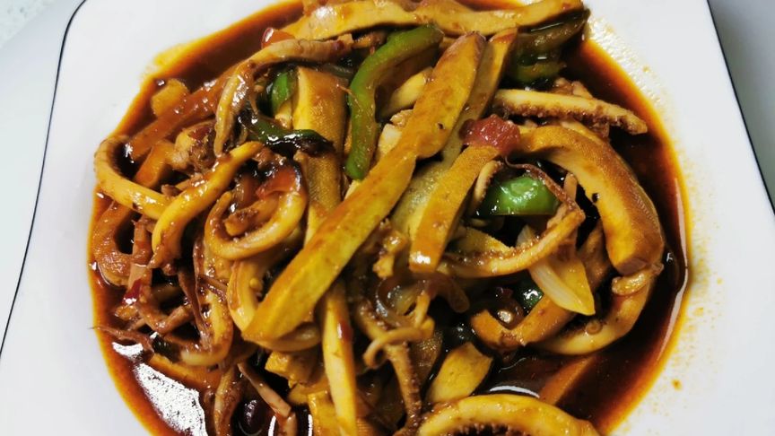 麻辣鱿鱼须,的下饭做法简单易学营养丰富