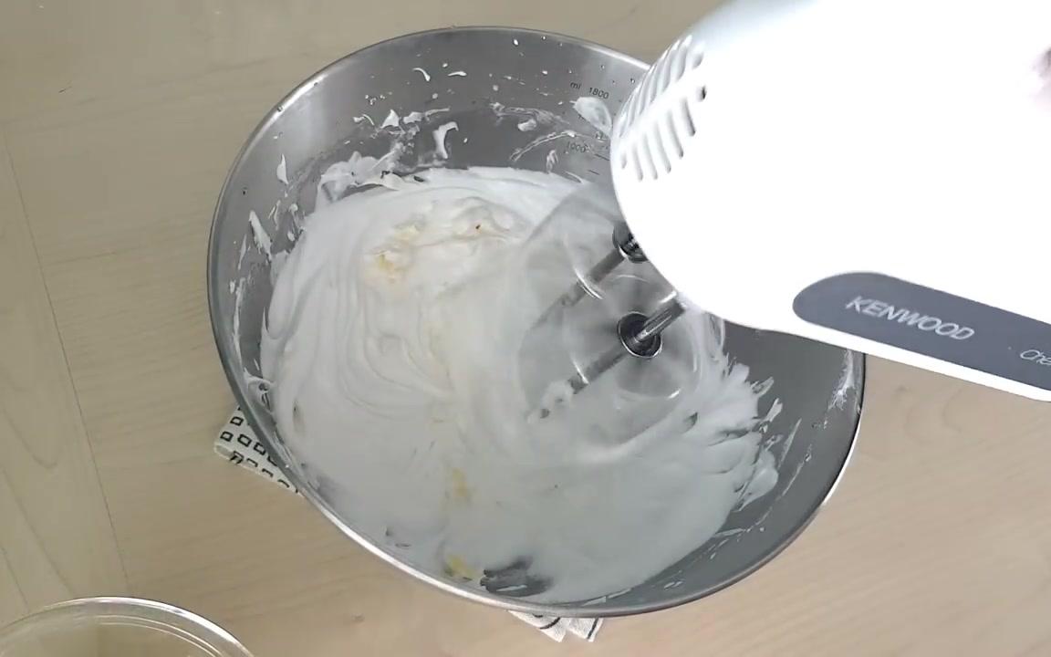 三種奶油霜的簡單做法 - 新手必看 Three Ways to Make Buttercream