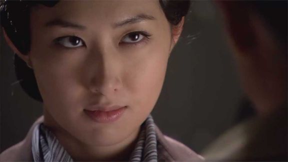 计划:上万鬼子集中战舰,机会难得,女特工只身潜入一锅炸了