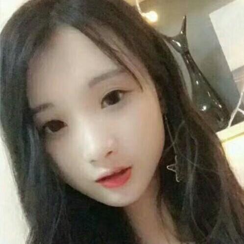 机械女攻敌 