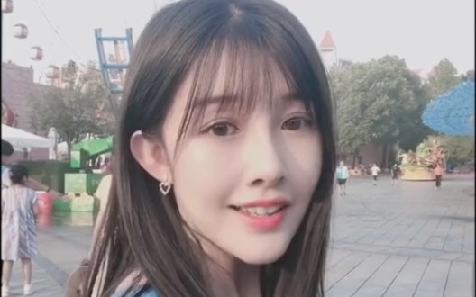 现在实习生颜值这么高的么?