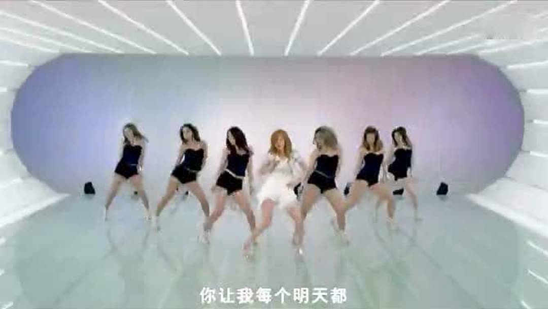 神剪辑《小苹果》无限同步 几十个MV合集