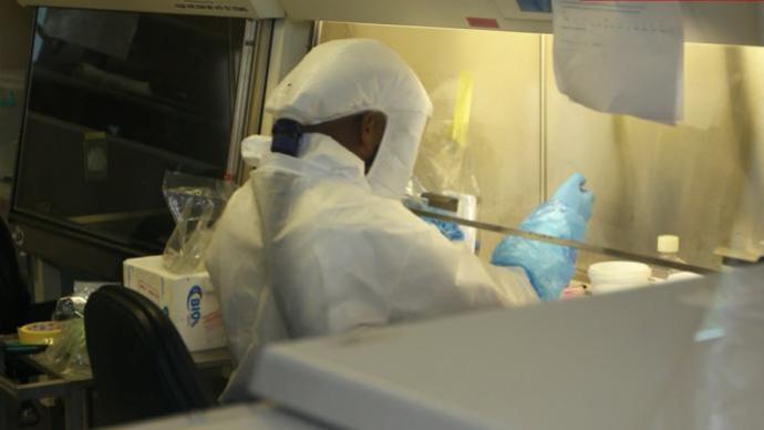 WHO将新冠新变种列为需要关注变异株 取名Omicron