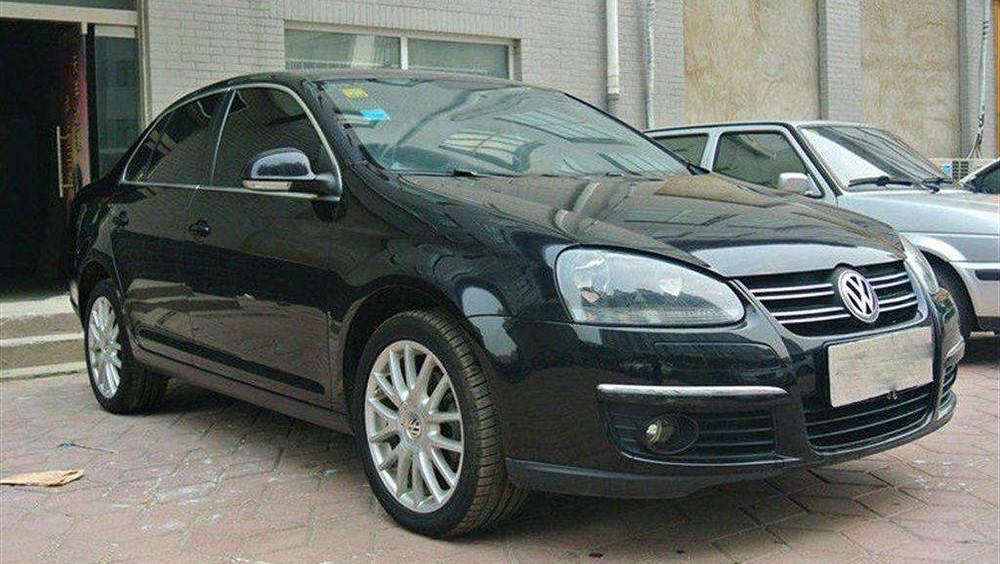 6万多块的手动挡好车,开起来的感觉很舒服,买过的都说这车棒