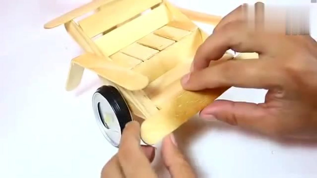 手工玩具自制木板电动三轮拖车1