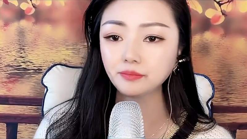 罗姣直播演唱《故乡是北京》