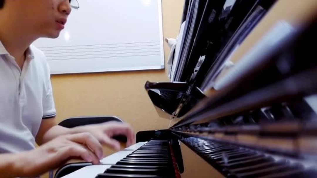 英皇二级钢琴曲目 C2 猫(选自《彼得与狼》戴维布莱克维尔改编)