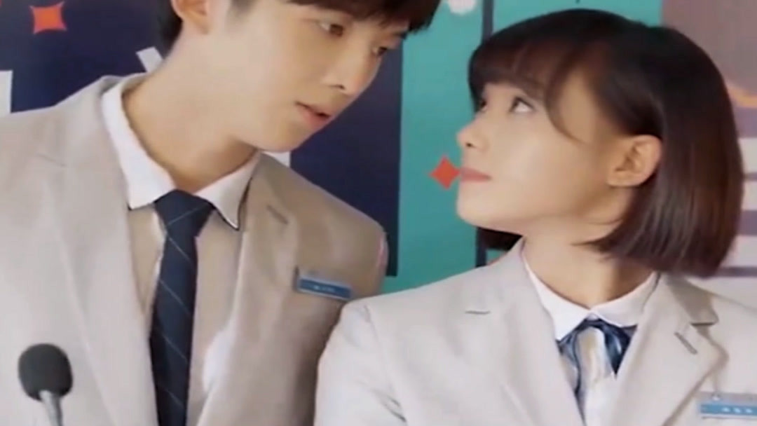 都很甜:林星辰看到这样的陆一白,忍不住笑了,他还有这样的一面