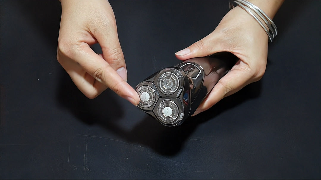 剃须刀用久了不锋利?学会这招,轻松变锋利,简单实用又省钱