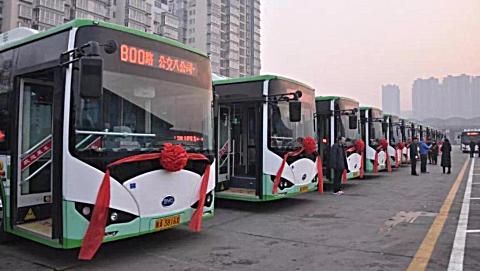 印度真壕! 又到比亚迪总部买电动大巴! 直接买100辆还说真便宜!