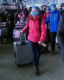 ...《平凡英雄之白衣执甲》将在8.19中国医师节上映,还原20岁的小护士...