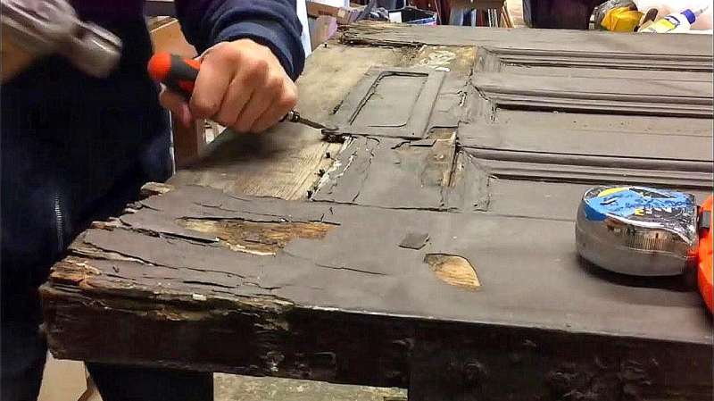 翻新修复一扇旧门,这成本有点高啊,值吗?