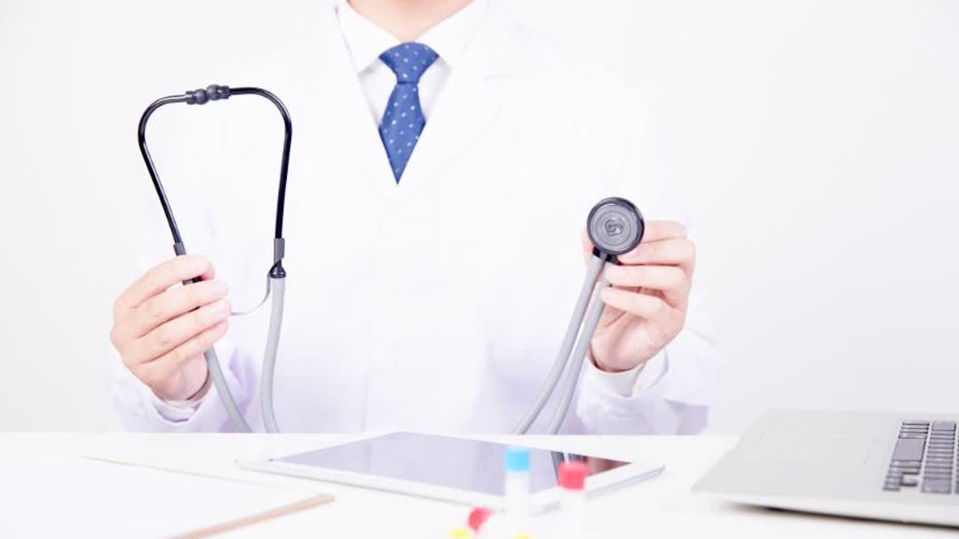 出现这3个症状,暗示脑血管快堵了!教你几招,净血管防脑梗