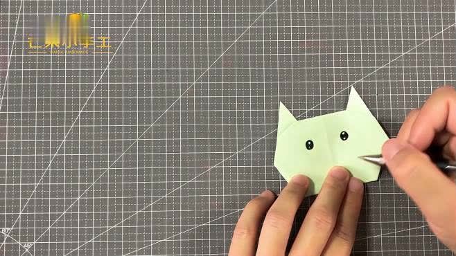 手工教程:萌萌的小猫咪折纸,1分钟就能学会,快来试试吧!