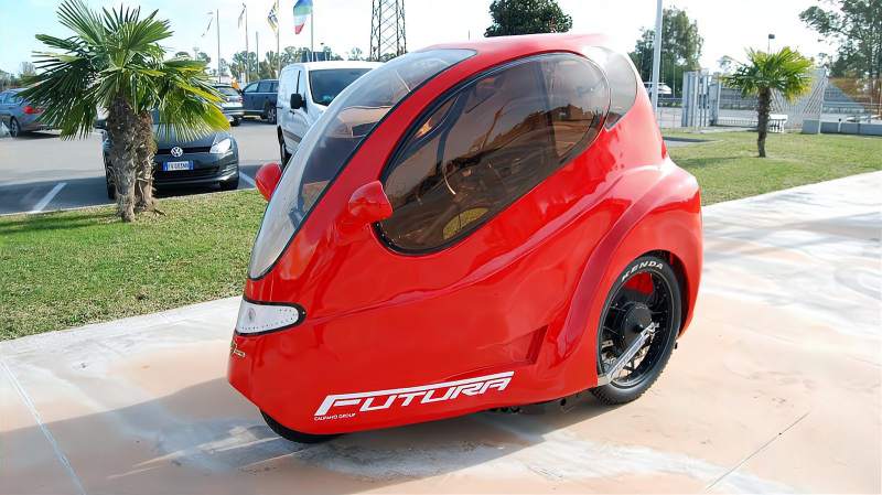 单人出门不用挤公交,全封闭三轮电动自行车,刮风下雪都不怕!