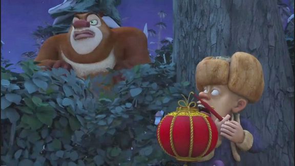 光头强趁着天黑砍树,熊大熊二急忙赶去,却发现光头强不见了