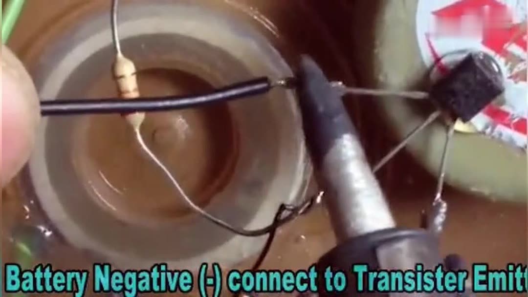 牛人自制一个不需能源就能启动的磁铁发电机,实用又省钱